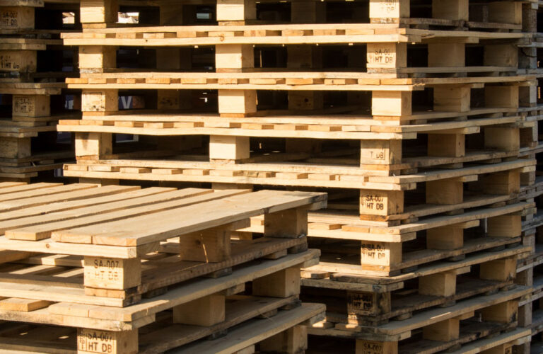 Oversize Pallets Large Custom Pallets | Kaiser & Johnson Export ...